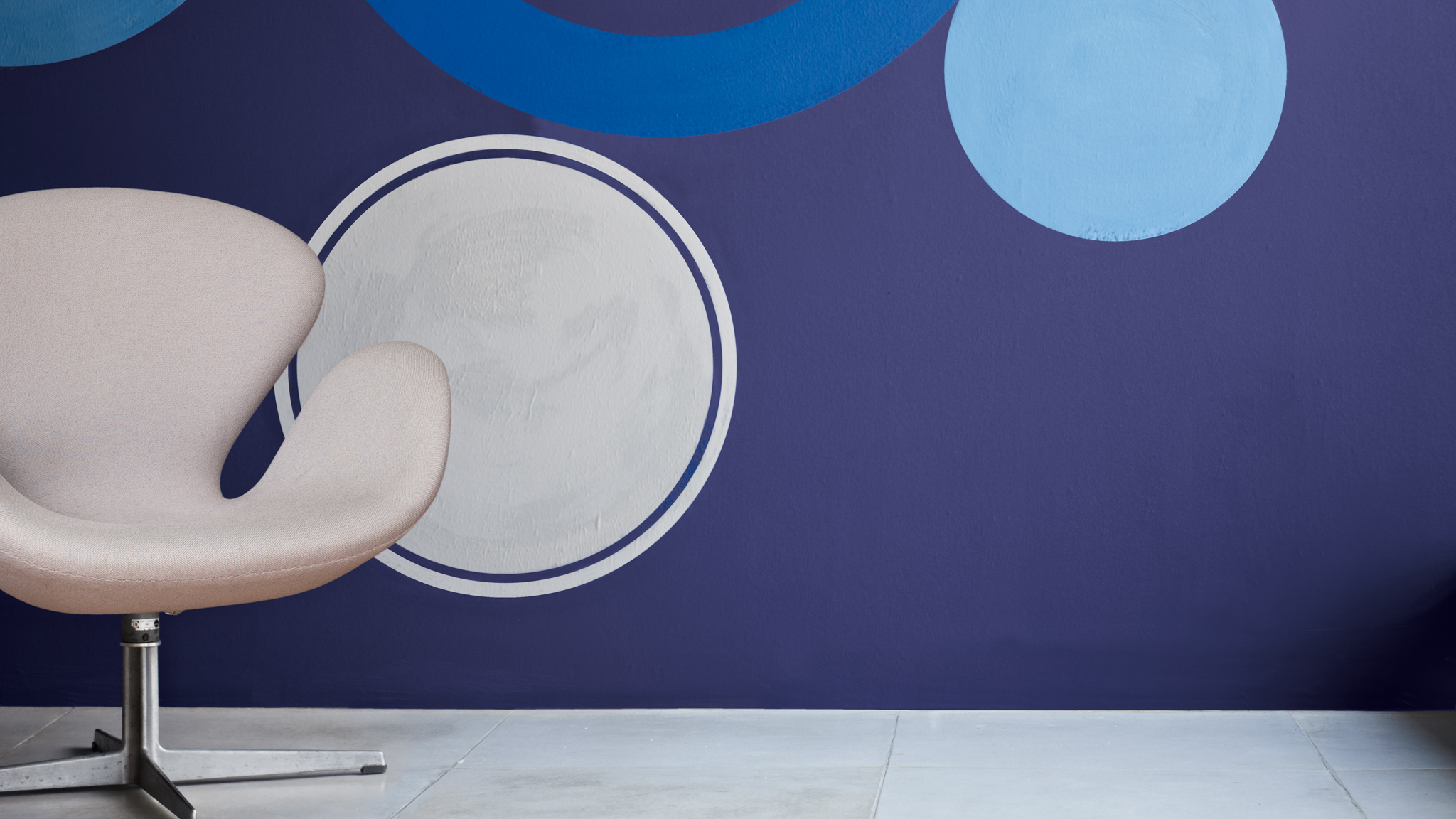 Be inspired by dramatic indigo blue colour schemes | Dulux